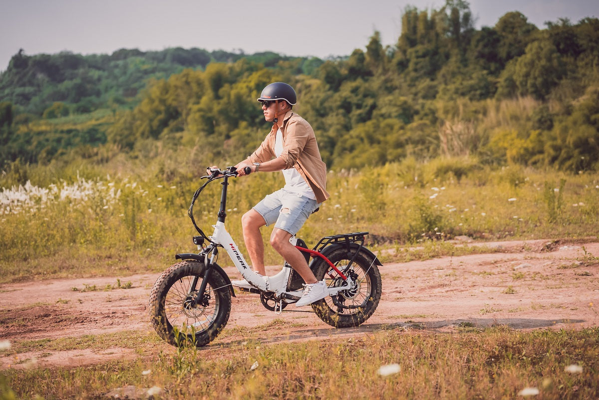 How to dress for riding an electric bike in summer? - HiPeak Ebike